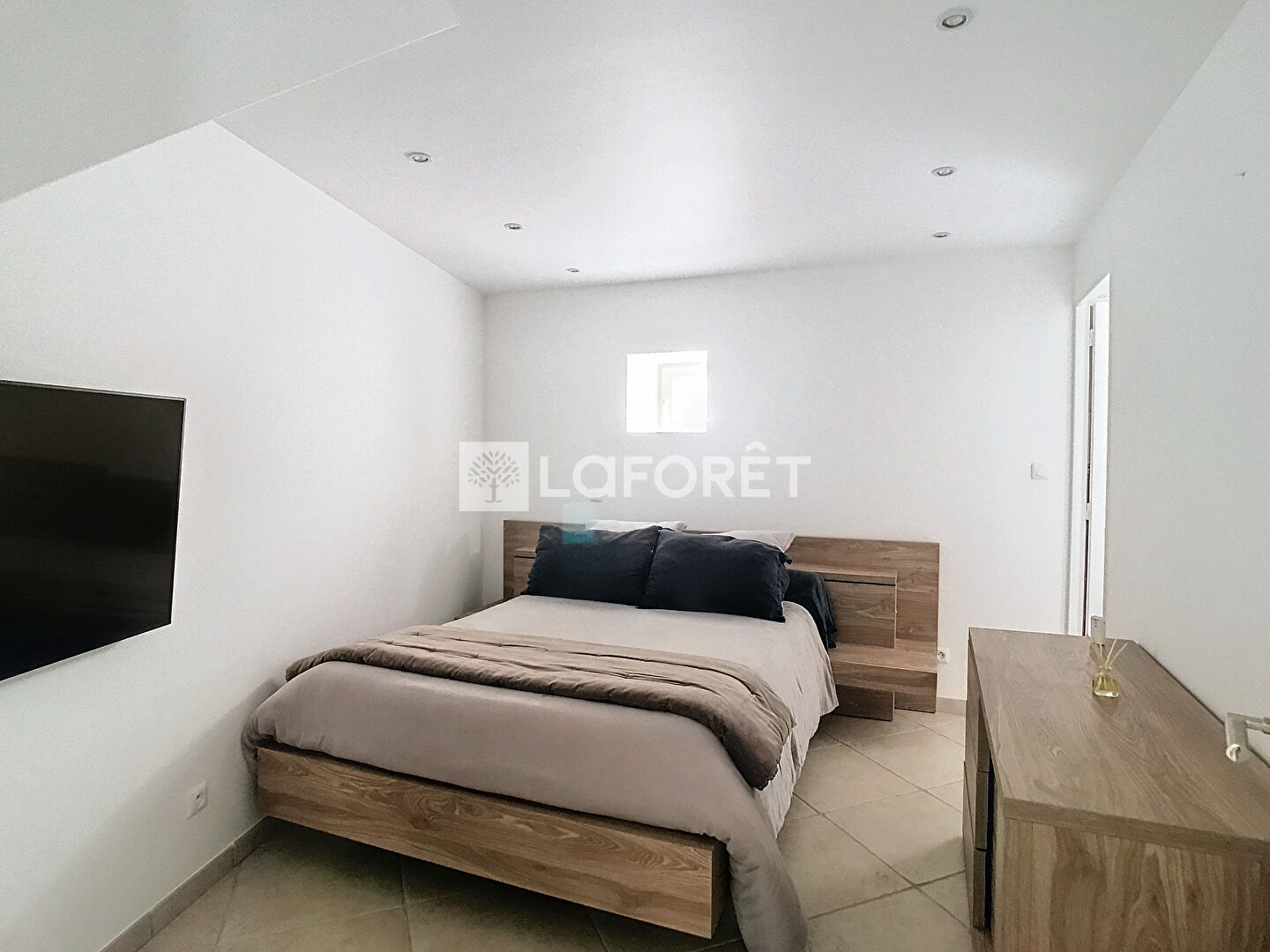 Location appartement LINAS - 3 pièce(s) - 49 m² - 994 €/mois | Laforêt ...