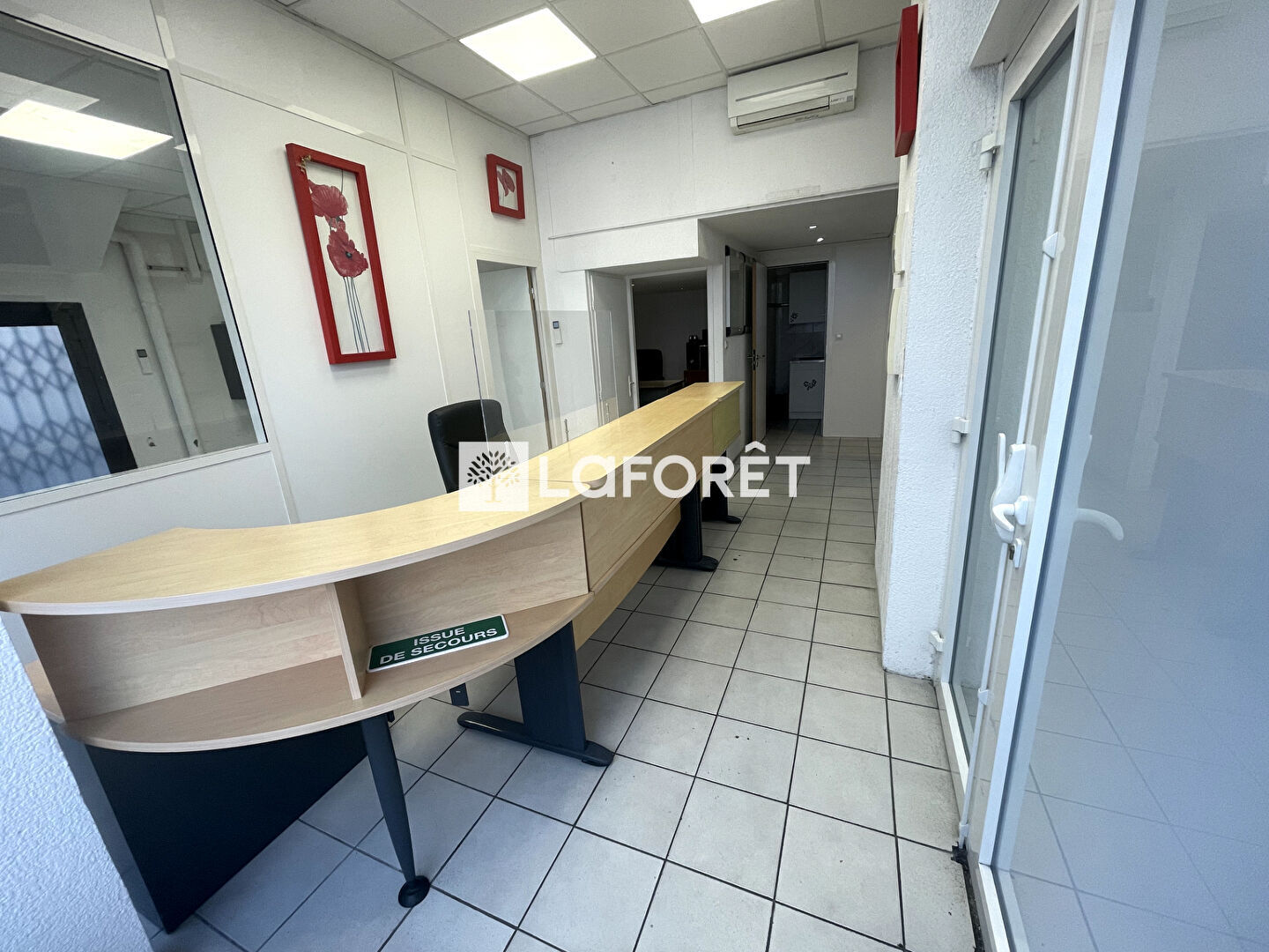 Location local commercial Montpellier - 138 m² - 2 520 €/mois | Laforêt ...
